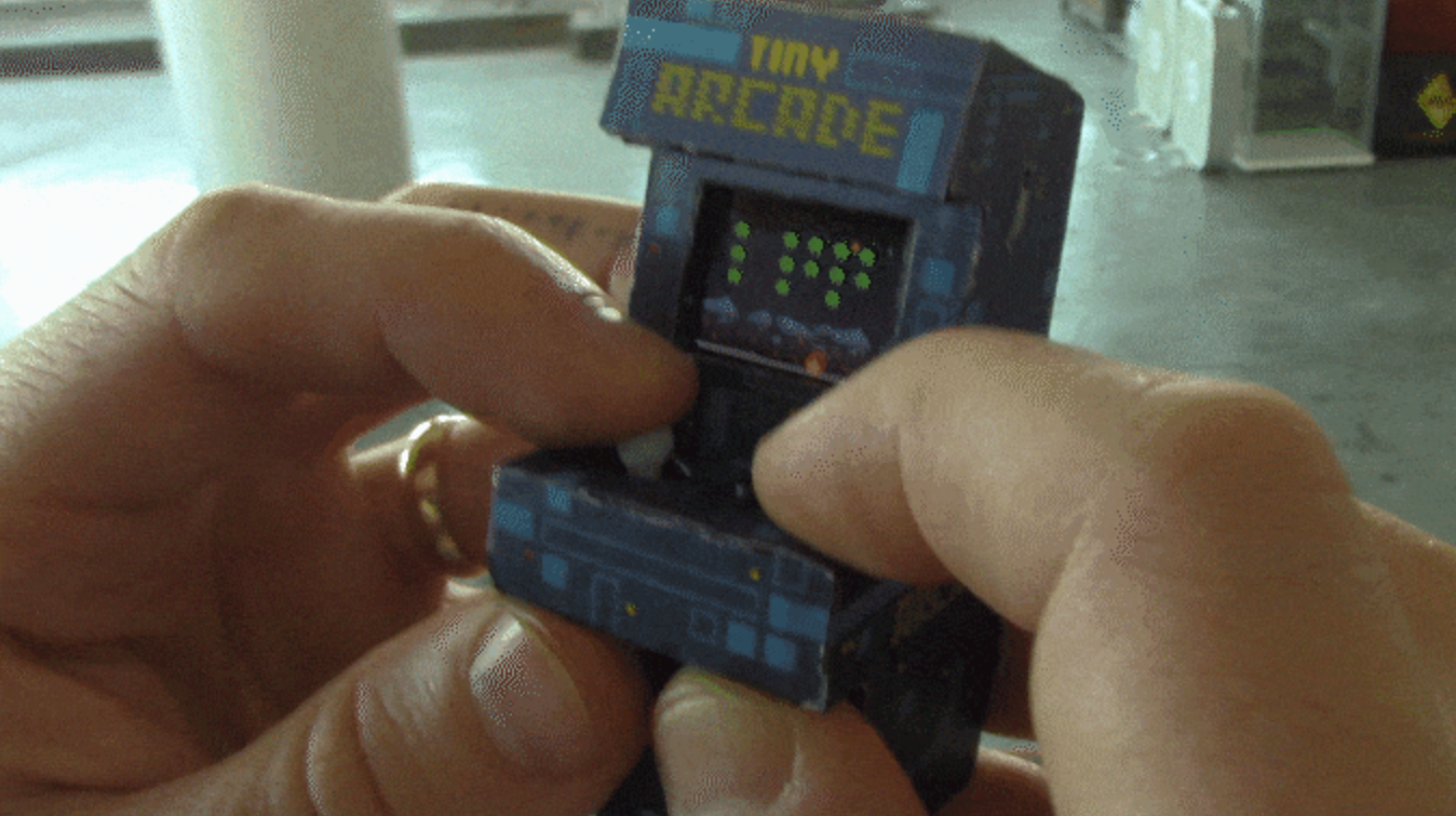 A retro arcade machine that fits in your pocket. | Tech Envy